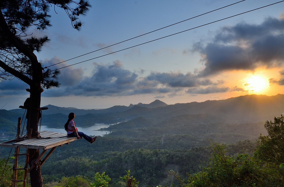 Trend Wisata Pilihan Netizen | Tempat Wisata Terbaik Di Indonesia